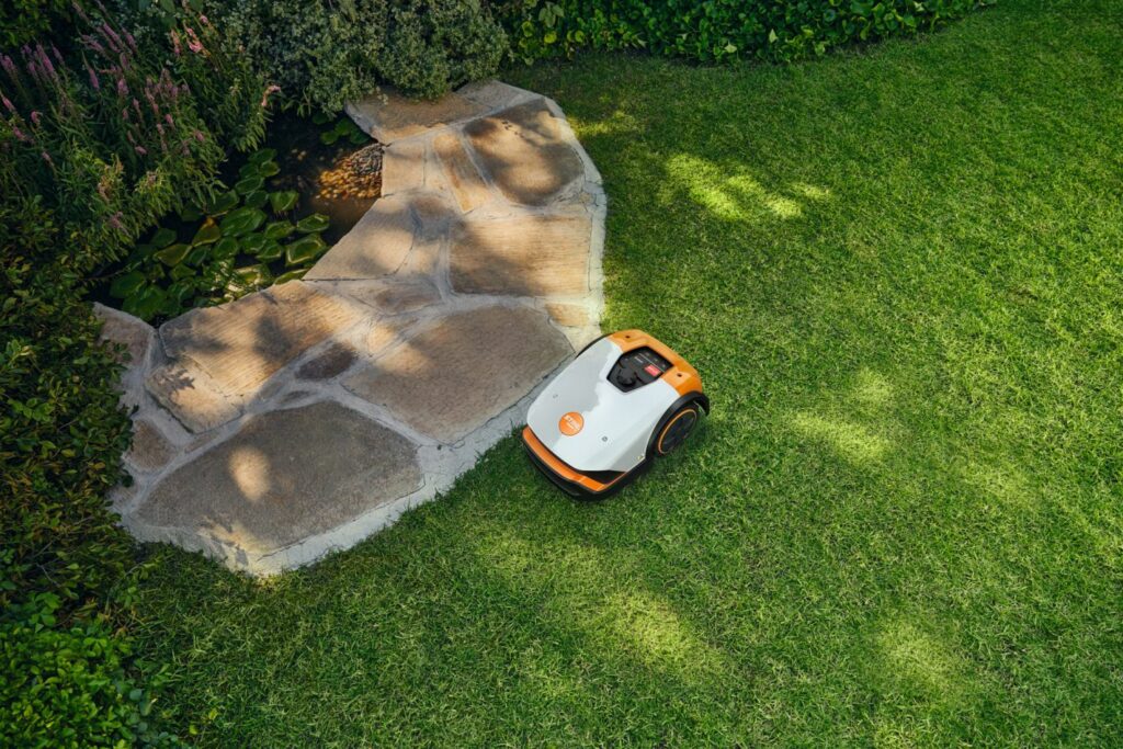 Kress Mission Nano 600 KR101E Robotic Lawn Mower – For Lawns Up To 1,000 m²